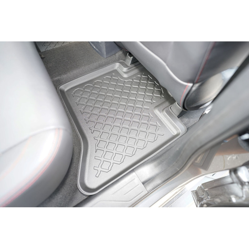 Covorașe tip tăviță Maxus T60 MAX, 2025-prezent